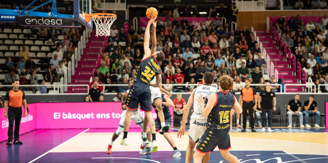 La FAF fa oficial la llista de l'absoluta que s'enfrontarà a Espanya ...